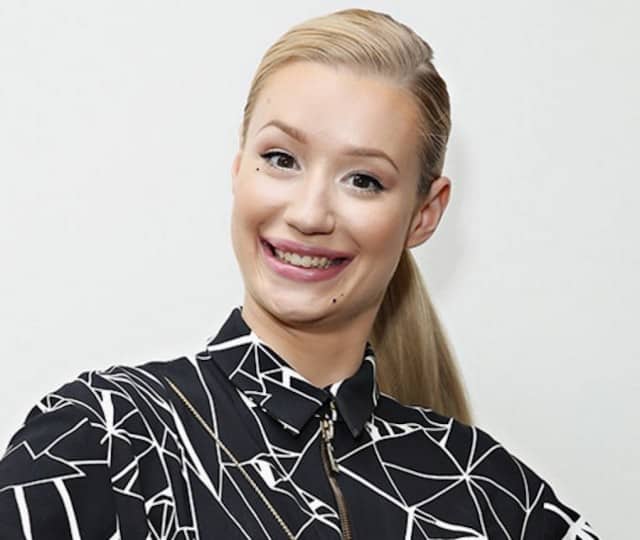 Iggy Azalea: "Don't Ever Call Me Becky!" | Hollywood Street King