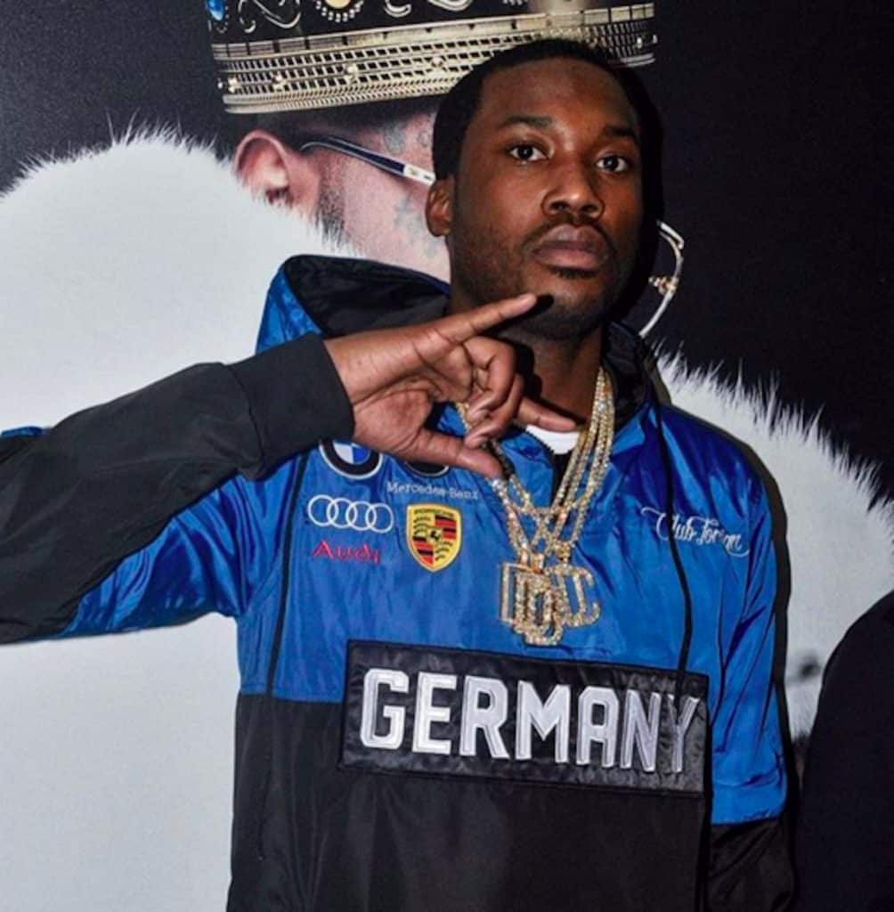Meek Mill Speaks Out After Airport Arrest | Hollywood Street King